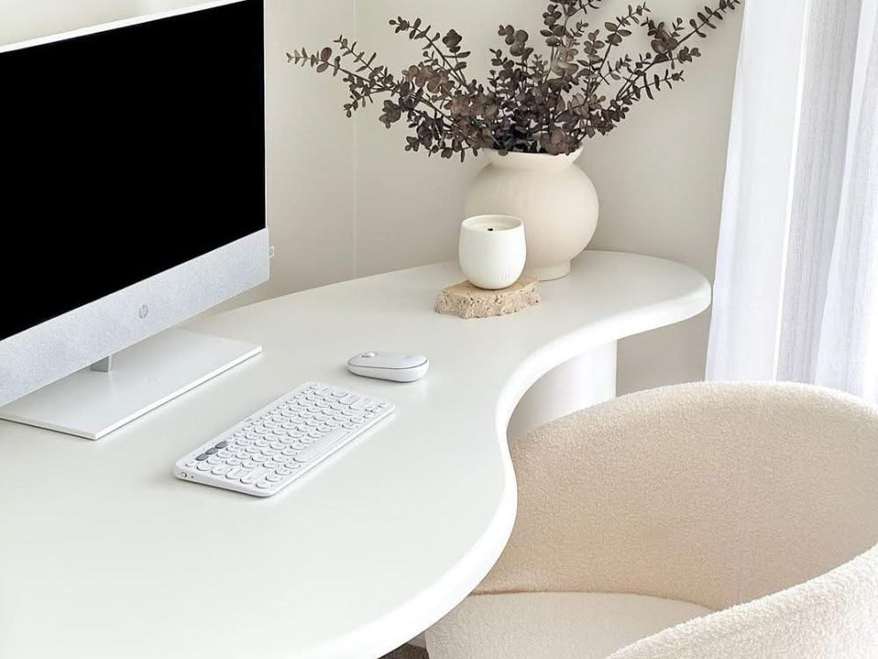 Pebble Desk – Lifely
